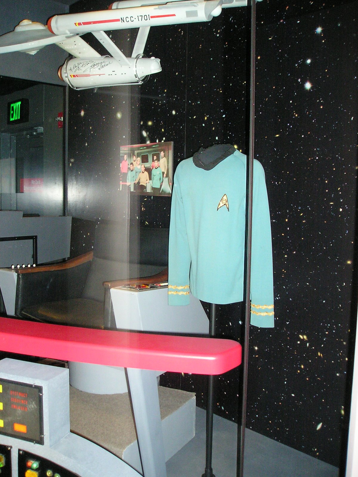 Star Trek Prop, Costume & Auction Authority: Star Trek Props on display ...