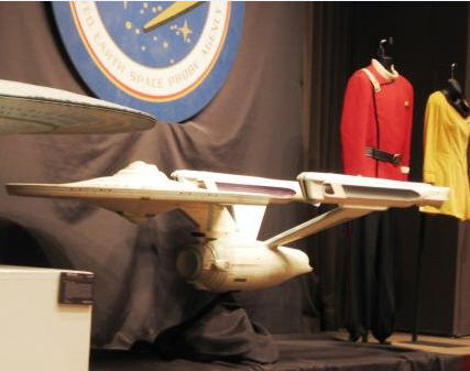 Star Trek Prop, Costume & Auction Authority: Detailed Photostudy of the ...