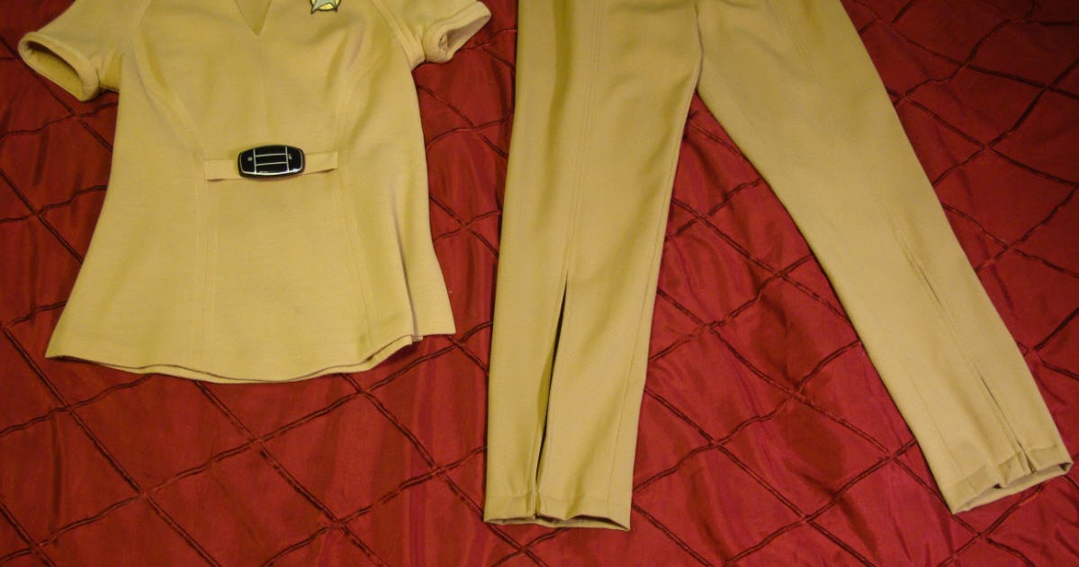 Star Trek Prop, Costume & Auction Authority: Detailed PhotoStudy: Lt ...