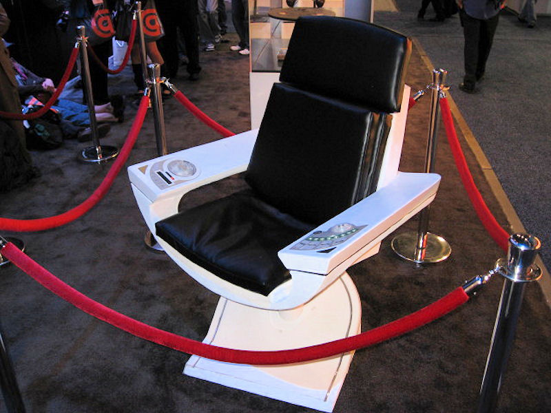 Star Trek Prop, Costume & Auction Authority: Abrams Star Trek XI U.S.S ...