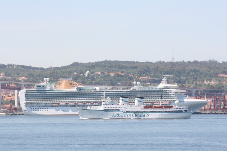 Sergio@Cruises: Pacific Venus, Ventura e Kristina Regina em Lisboa