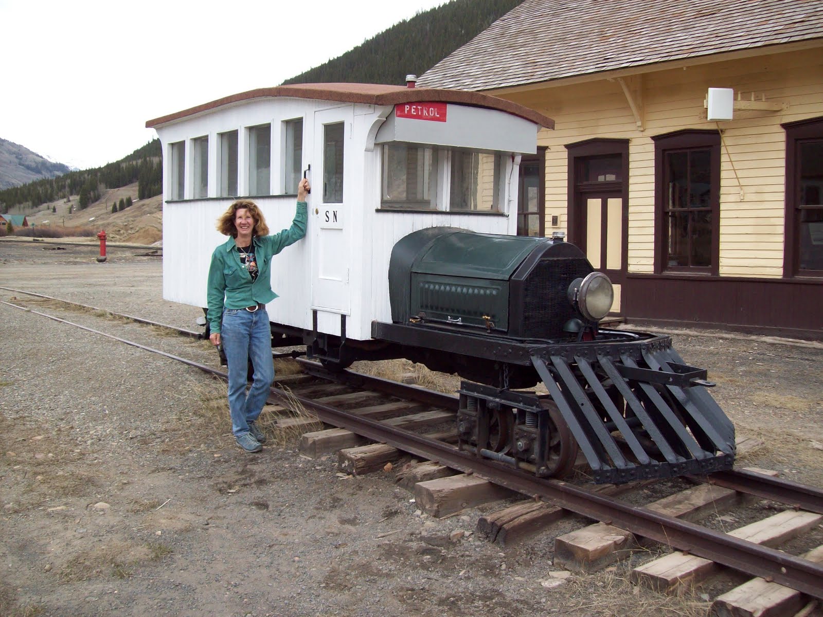 Tracking "The Red Candy Caboose": 2010-05-09