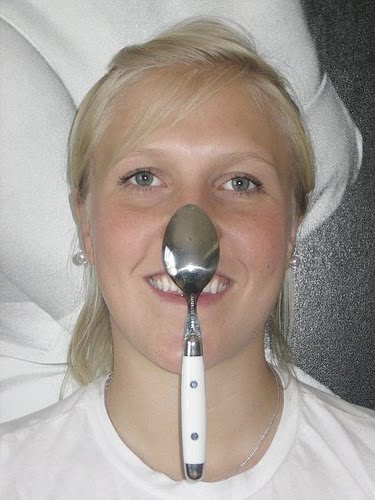 Spoon on the Nose Trick ~ Now That's Nifty