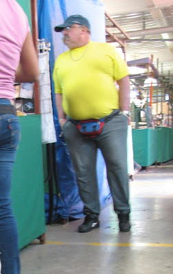 10 People Wearing Fanny Packs ~ Now That's Nifty