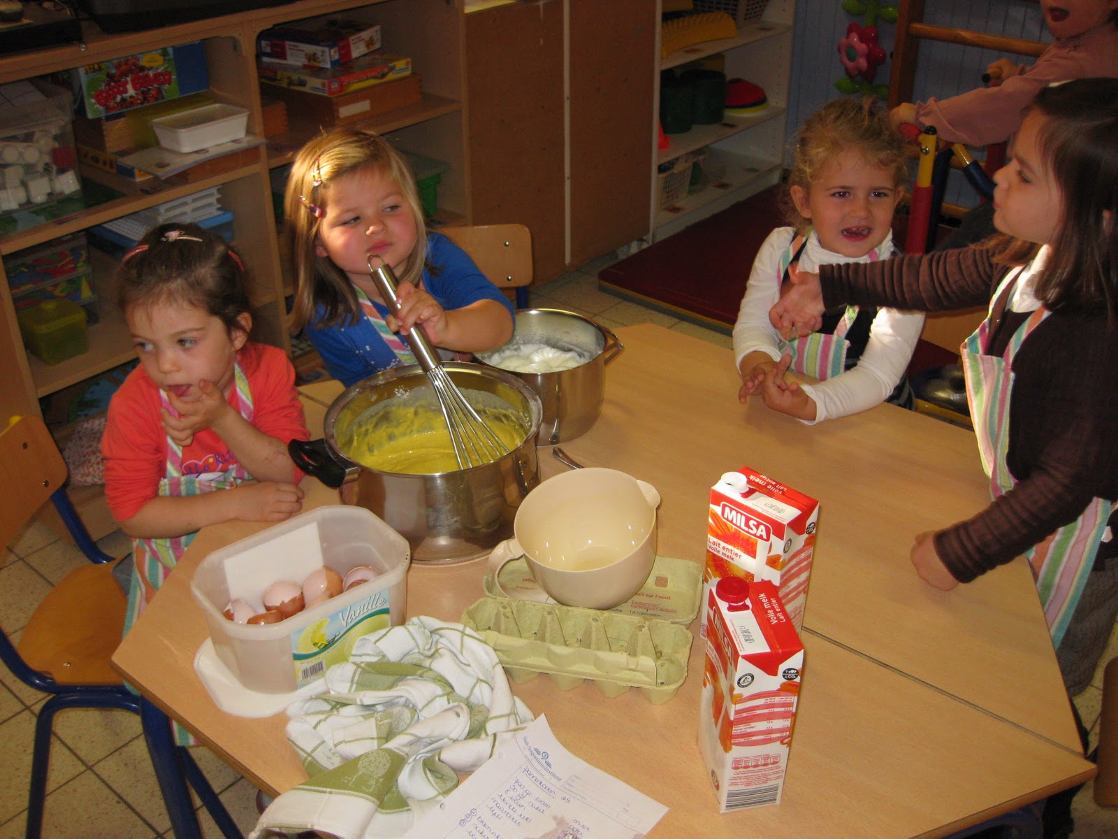 In het klasje van juf Lieve en juf An: Thema 'herfst' en 'de Beverburcht'