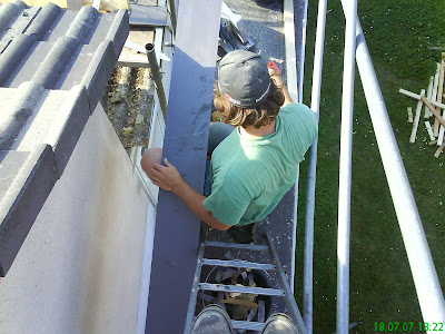 building bahnweg: 30 KW..... Ortgang und Traufbretter.....