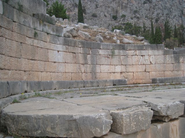 hellenic period: Plan Delphi sanctuary