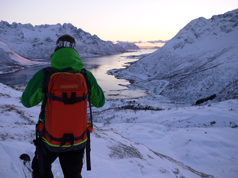 Whiteblue Adventure Travel: Purple Haze - Lofoten November powder ski