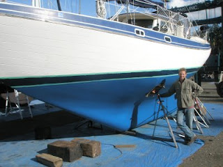 Stories of Aeolus- Our Gulf 32 Pilothouse: Bottom and boot stripe painting