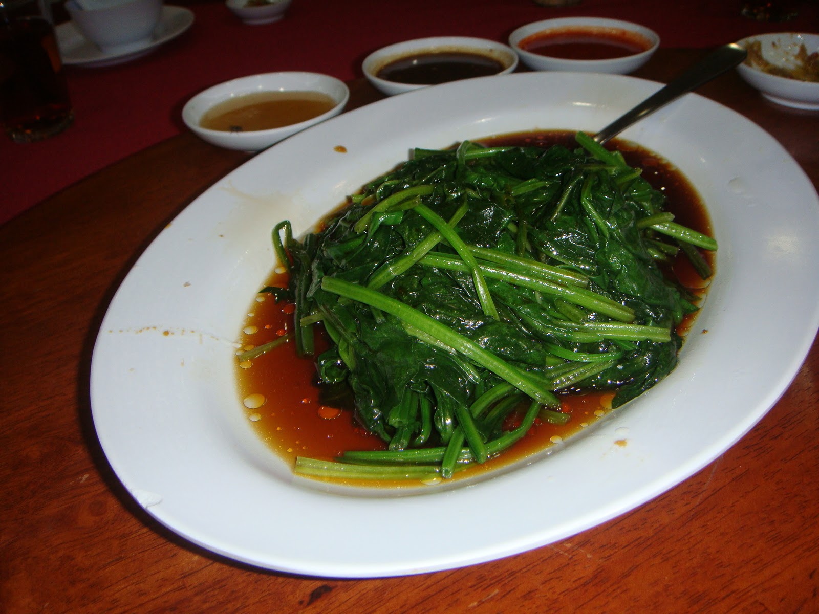 A Hunters Tale: RESTORAN LYJ - BASIN FOOD
