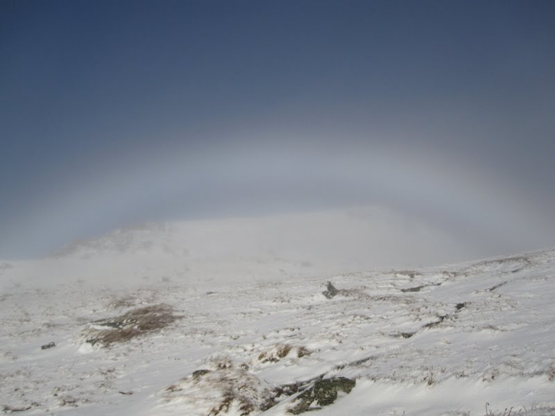 living mountains: cloud inversion & fogbow on Ben More