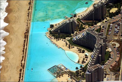 The Biggest/Largest Swimming Pool of the World - South American resort ...