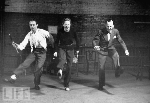 little augury: shall we dance?