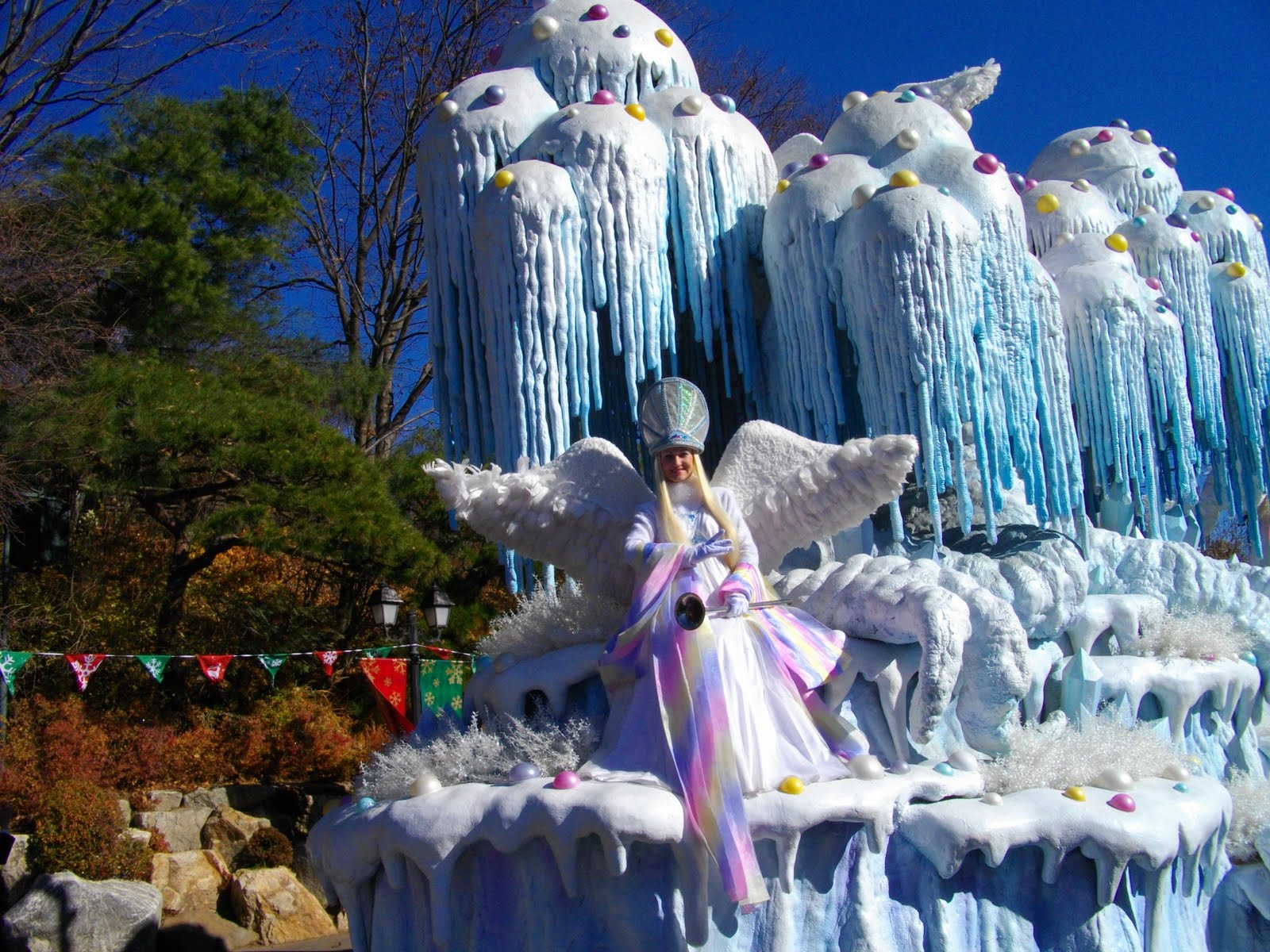 L.J. Popp's World adventures!: Korean trip Part III: Everland!