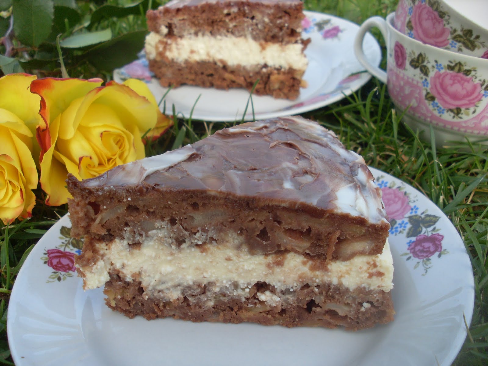 Kokkamine: Kihiline õunakook vanillikreemiga