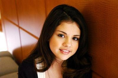 Wlado News: Selena Gomez - Brain Zapped (Música)