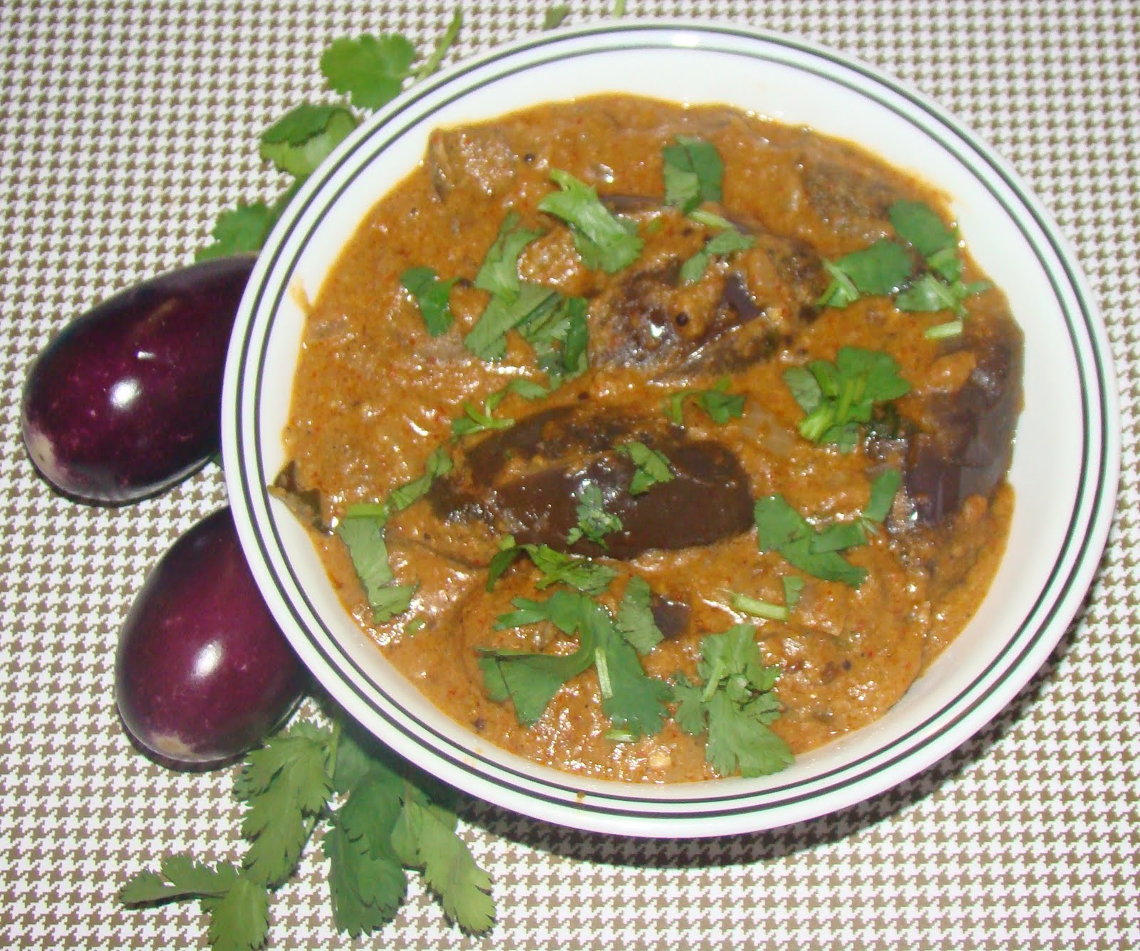 Vasavi's Recipes: Bagara Baingain (Gutti Vankaya, Masala Vankaya)