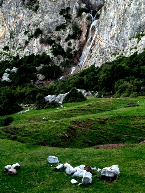 FAOS ART IANIS DOGANIS: Καταρρακτης Αγ. Παρασκευης Βιτουμα / Κοζιακας ...