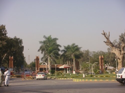 karachi-karahi-ha-iyar: Steel Town