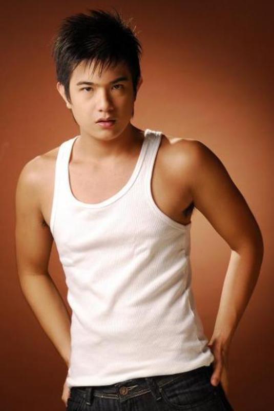 Man Central: Kevin Santos: You Can Almost Feel Him!