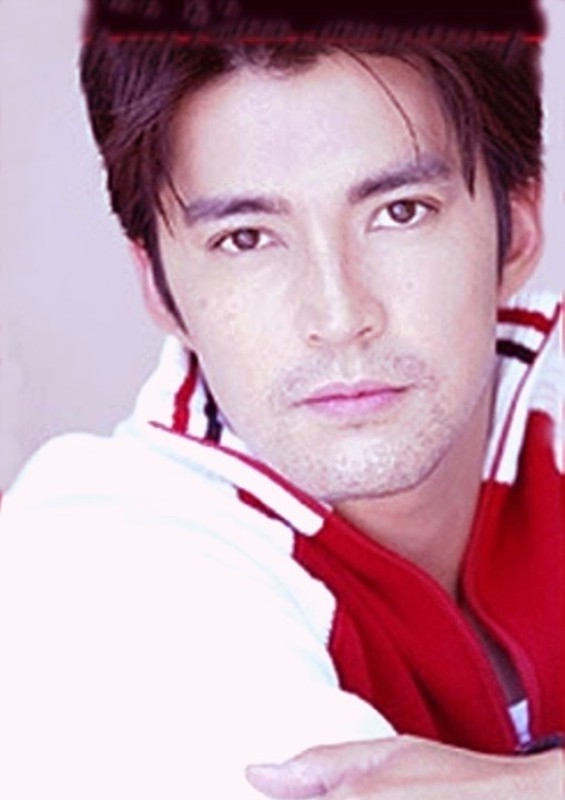 Man Central: Alexander Aquino: Mr. International 2001