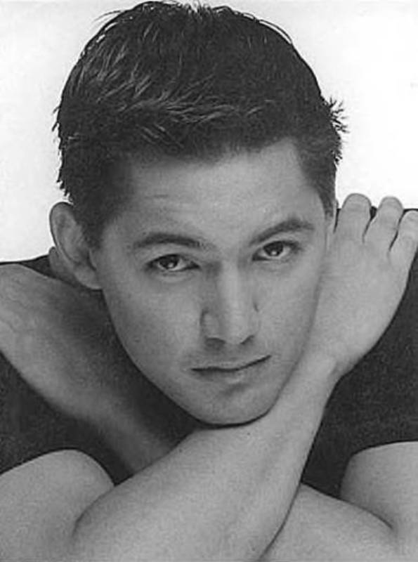 Man Central: Marc Nelson: Two Thumbs Up!