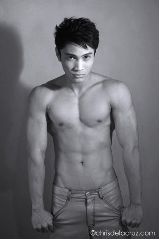 Man Central: Bryan Anastacio: Swarthy Looks