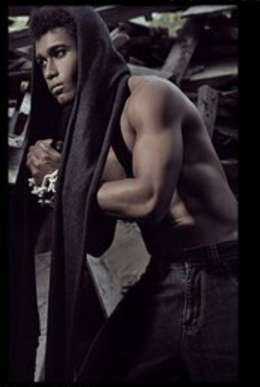 Man Central: Alvin Aguilar: Exotic Runway Model!