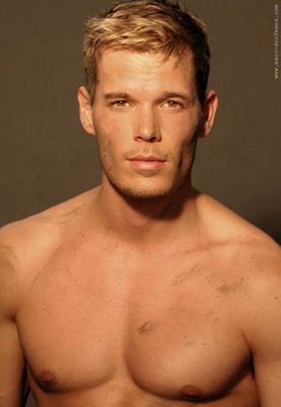 Man Central: Tom Nuyens: The First Mr. World Ever!