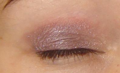 Make Up Pictures And Reviews: MAc Eyeshadow - Haux