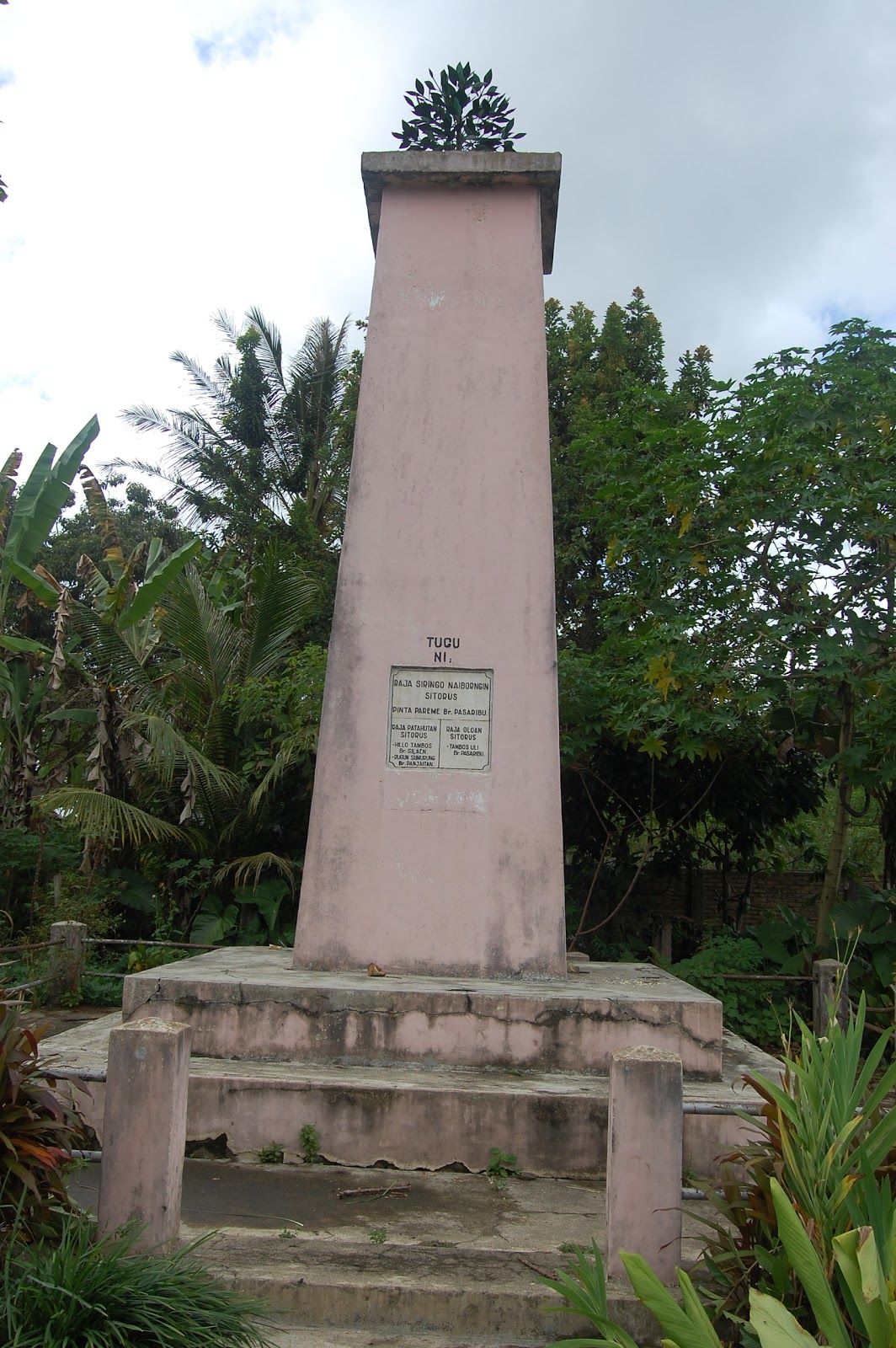 PEDULI TAPANULI (PETA): Tugu Raja Siringo Sitorus