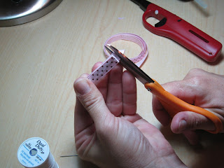 Really Reasonable Ribbon Blog: Baby Bow Tutorial