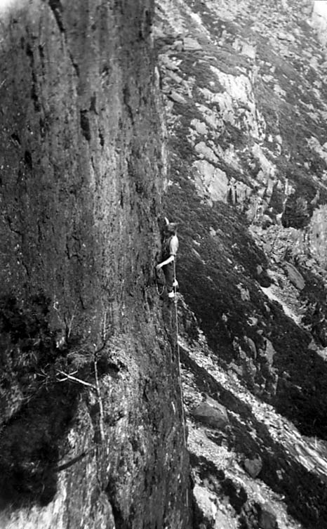 Footless Crow: The good lads always have two...part one.