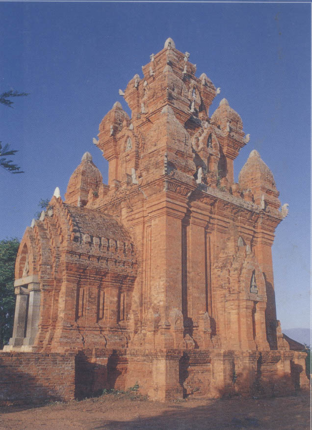 seni bina kerajaan funan - Stephanie Hardacre