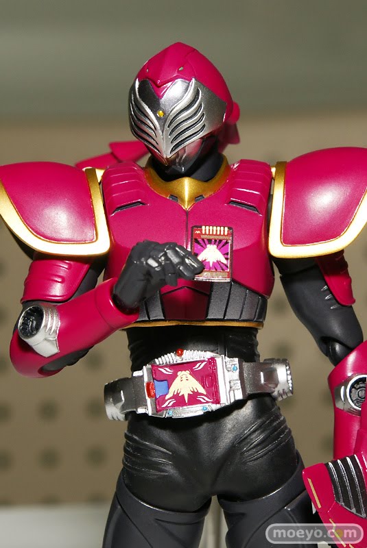 Review: Figma Kamen Rider Sting (Dragon Knight series) Large Images ...