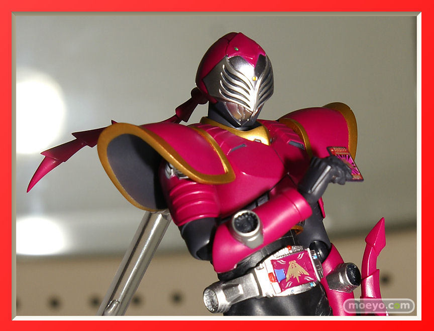 Review: Figma Kamen Rider Sting (Dragon Knight series) Large Images ...