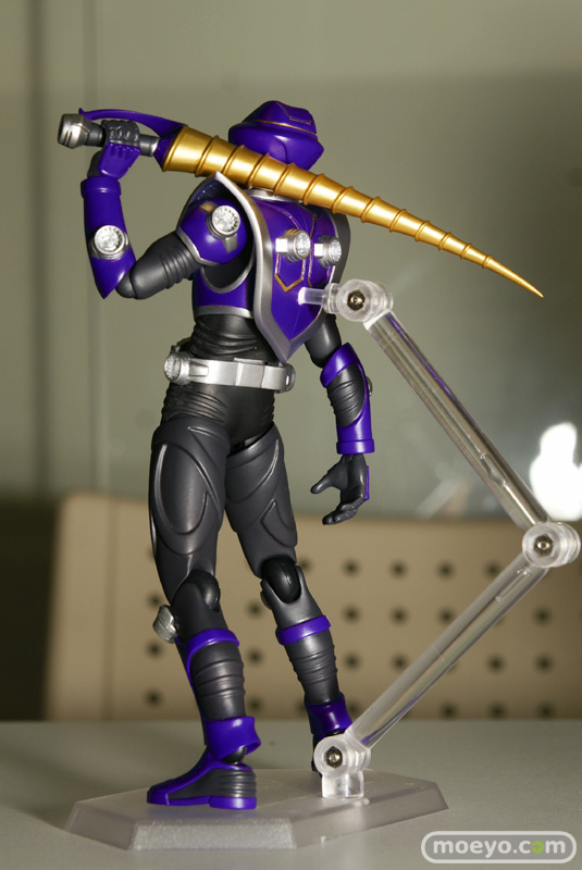 Review: Figma Kamen Rider Strike (Dragon Knight series) Large Images ...