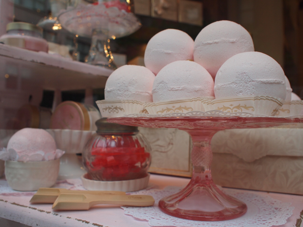 Prince Street - Pink Candy Shop Window - Wandering for love