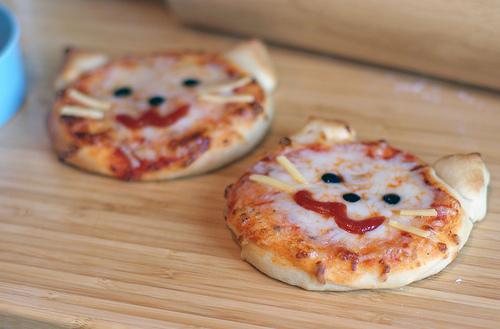 Catsparella: Cat Pizza Party!