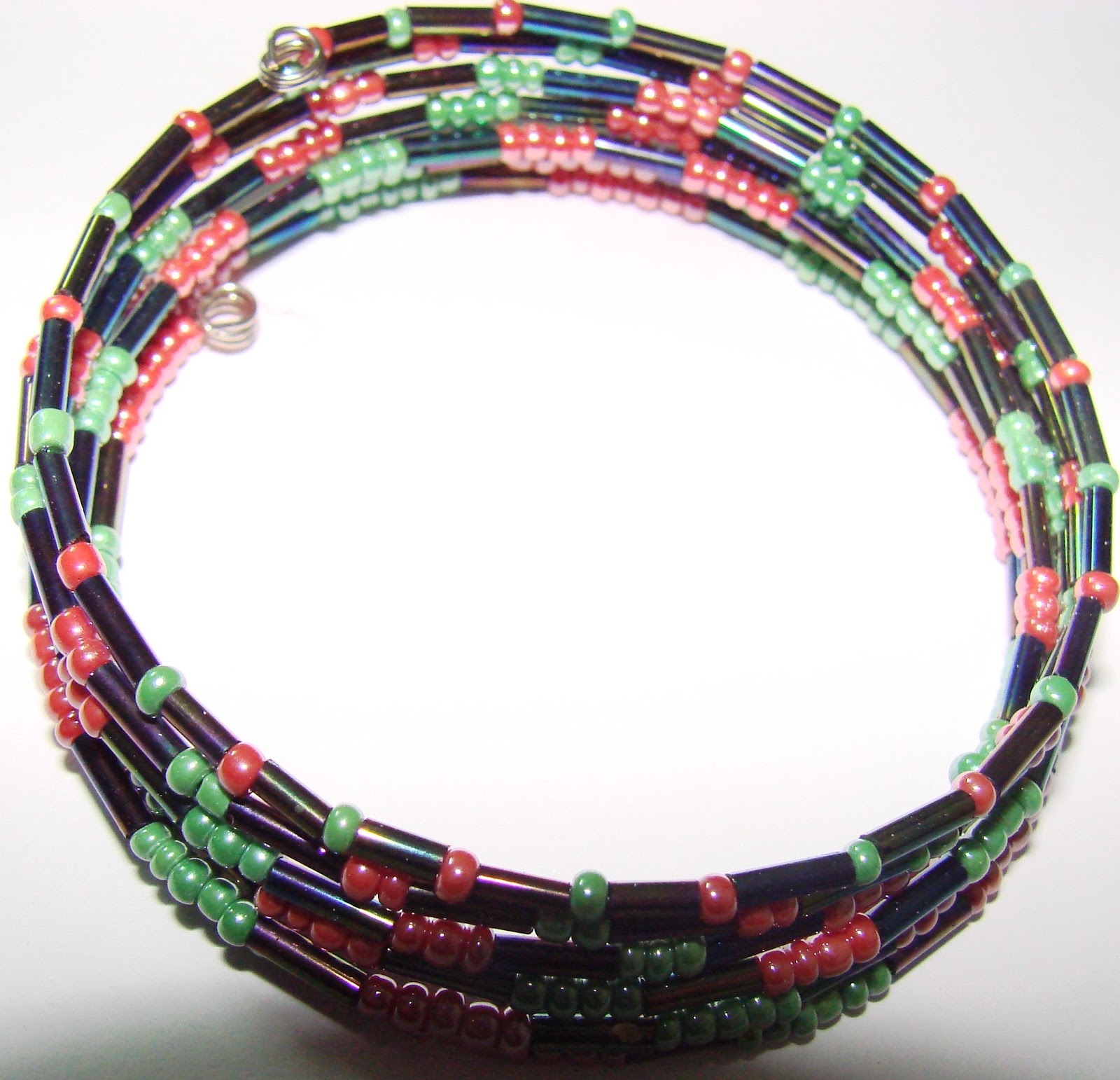 handmade: Bratara handmade Margele colorate Pret 11 lei Cod B007
