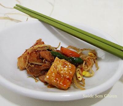 Saúde Sem Glúten: Tofu com Porco ao Molho Apimentado