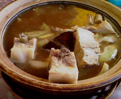 Siu~V: famous bakuteh in melaka