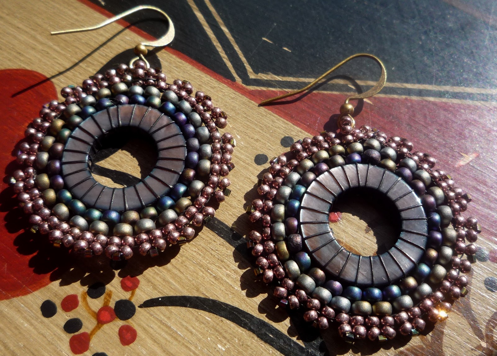 Blue Ridge Diva Designs: Circular Brick Stitch Earrings