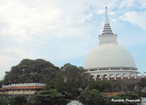 crishantha: Kalutara Bodhiya