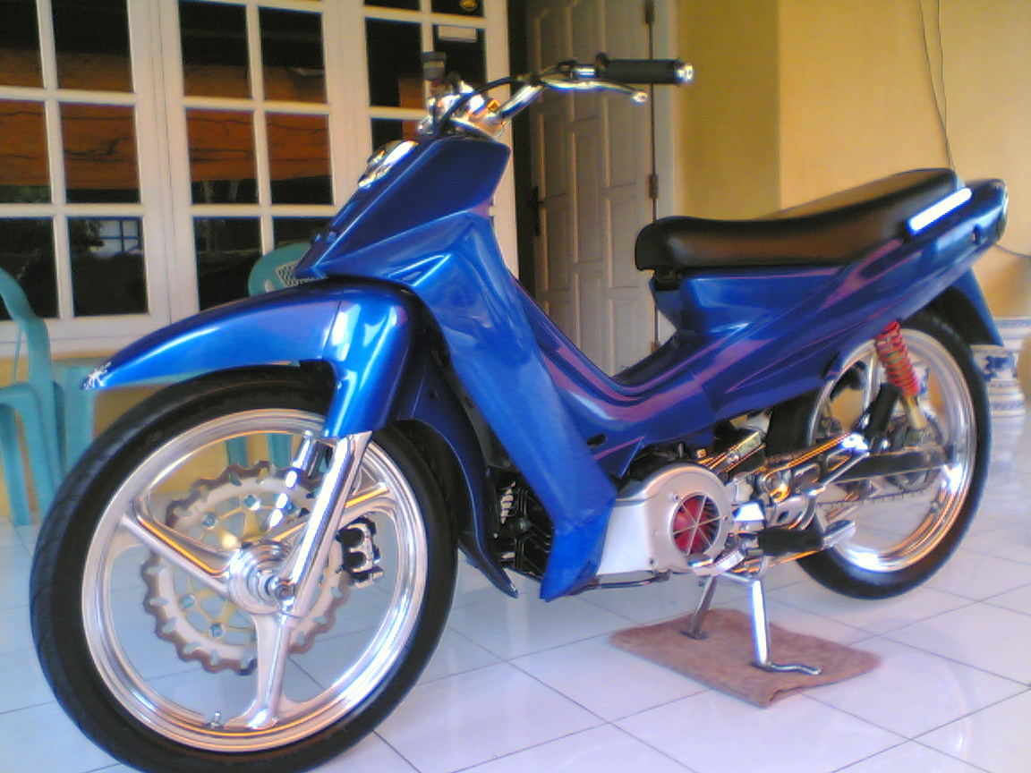 motor modifikasi: f1zr 2005