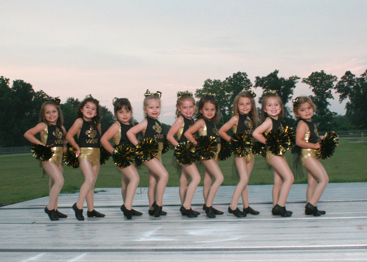 Nanoo Designs: Dance Costume using Karen Capri Pattern