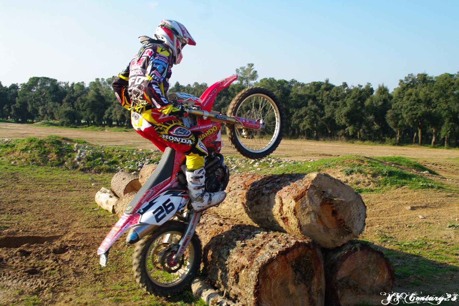 Rodrig Thain Official Blog: FIM Barcelona Indoor Enduro