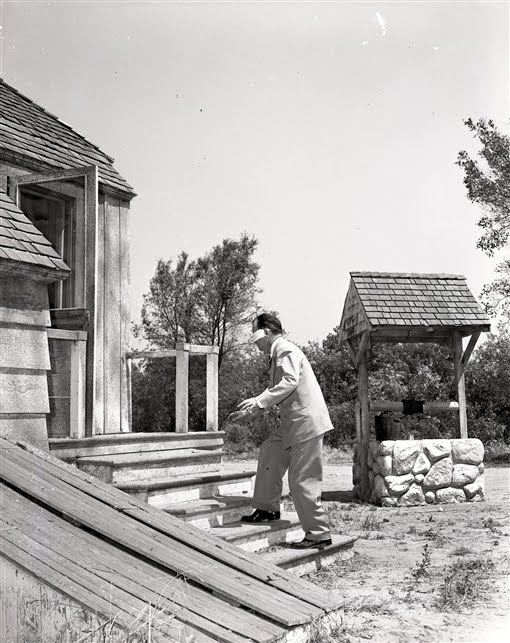 Machine Gun Kelly 1946? Gardner. Lancaster. It could’ve been great ...