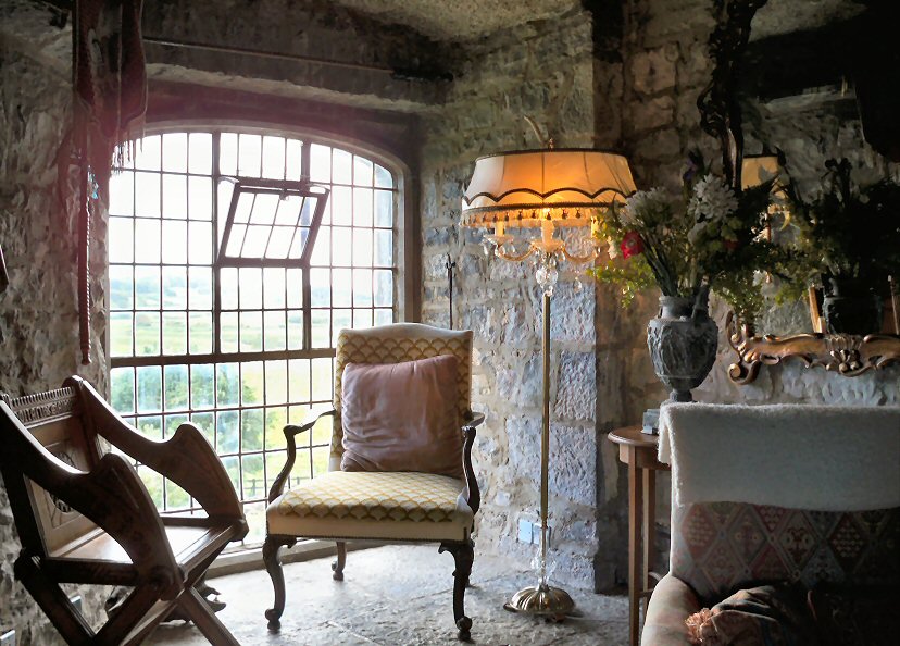 ribbonsmyth: Ireland Castle Great Room Sitting Area
