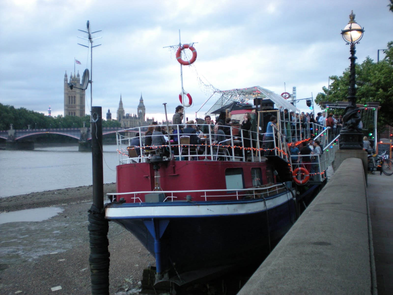 Canucking: A floating pub with gigs, drinks and spectacular city views ...